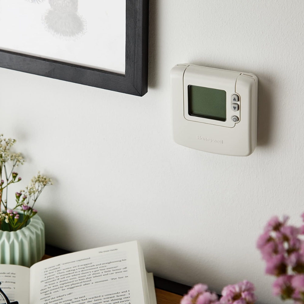 Honeywell DT92 Digital Thermostat & BDR91 Receiver Set RESIDEO ...